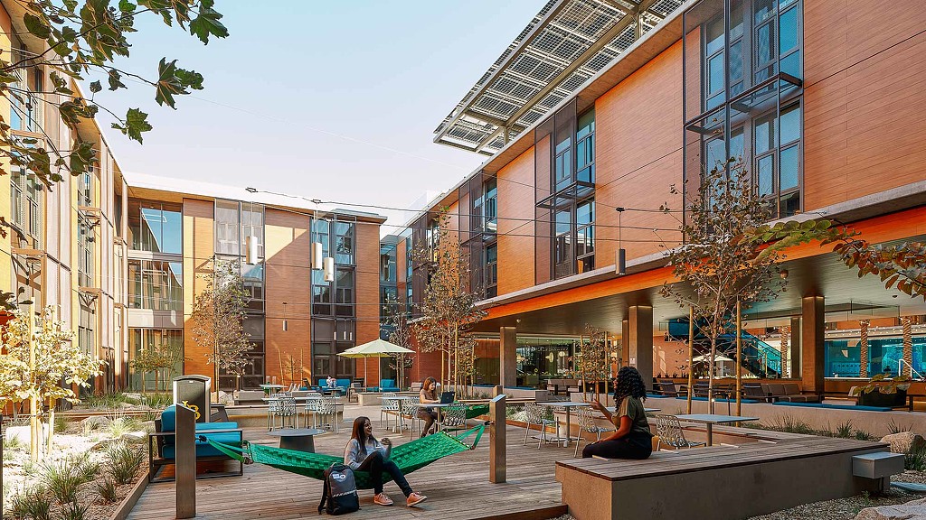 CSULB Parkside North Residence Hall and Housing Administration Building ...