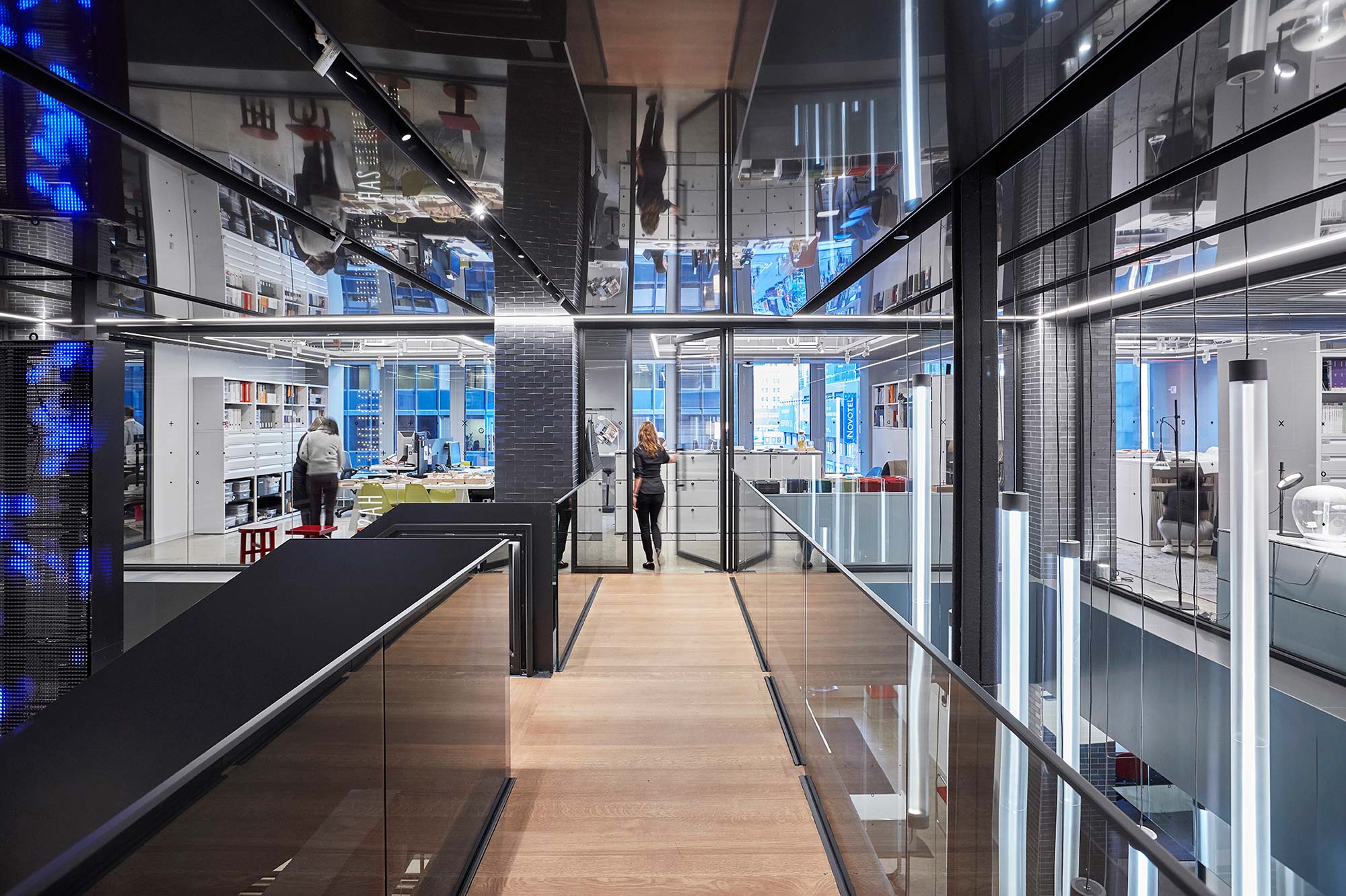 Gensler New York Moves Into Smart Office | Gensler