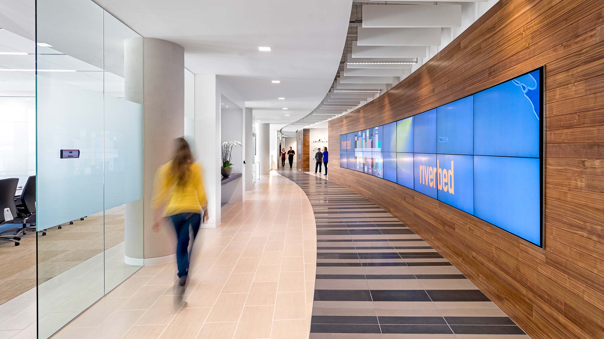Riverbed Customer Center | Projects | Gensler