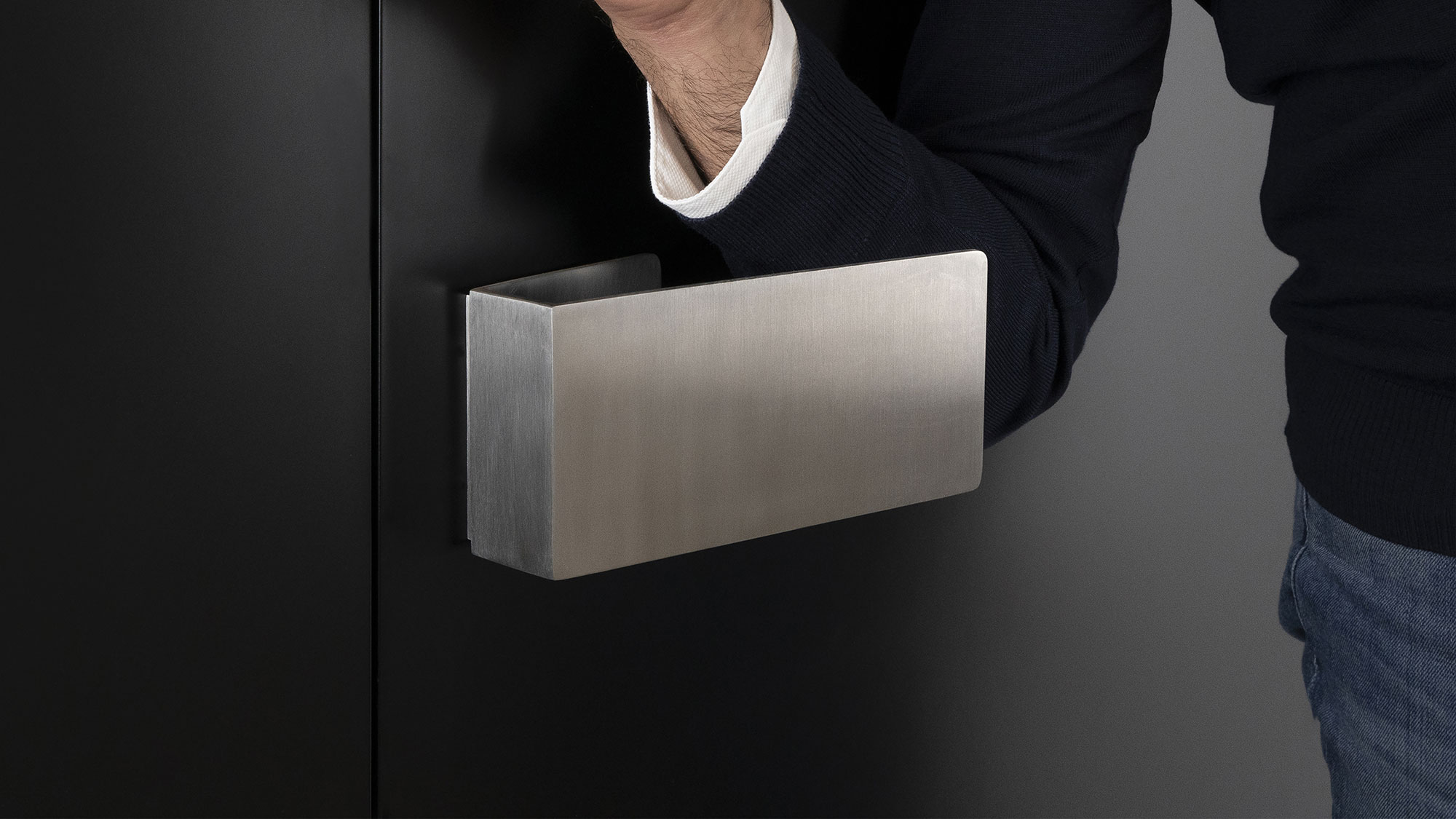 Egress Made Easier: Product Design That Stands Out