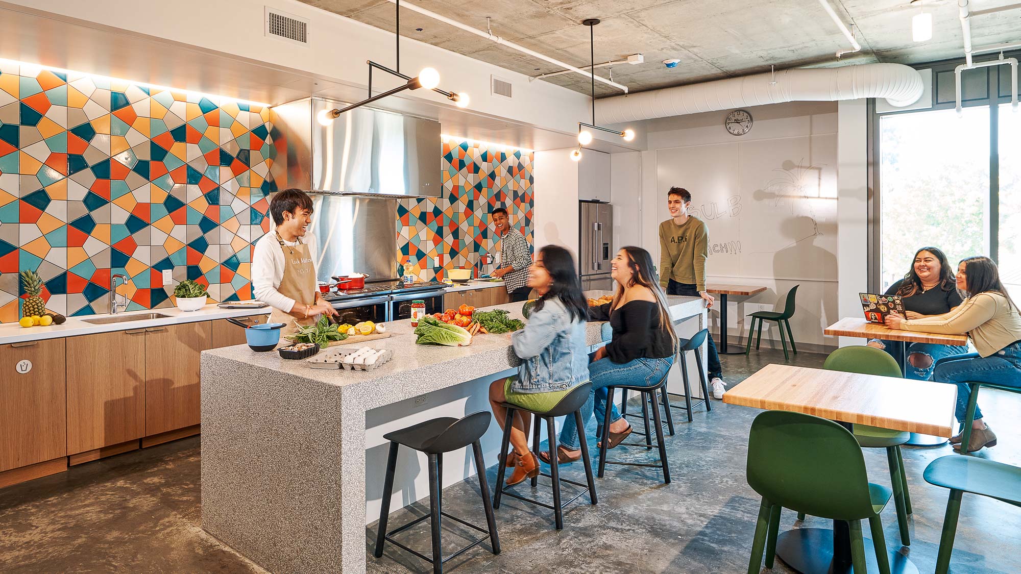 CSULB Parkside North Residence Hall and Housing Administration Building ...