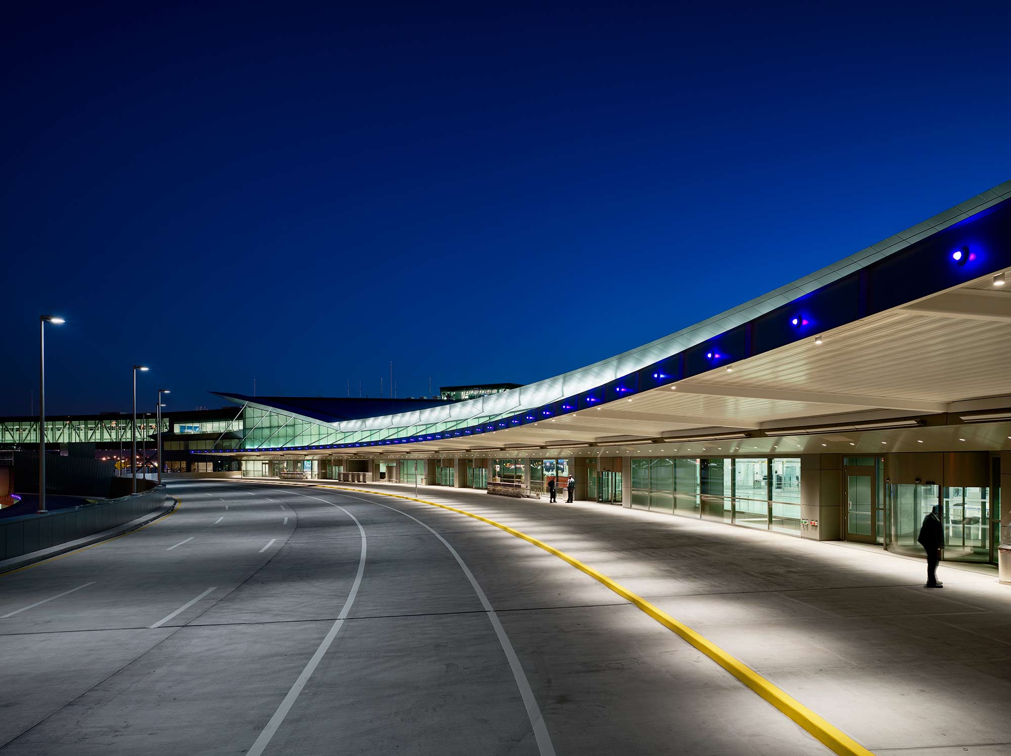 JetBlue, JFK Terminal 5 | Projects | Gensler