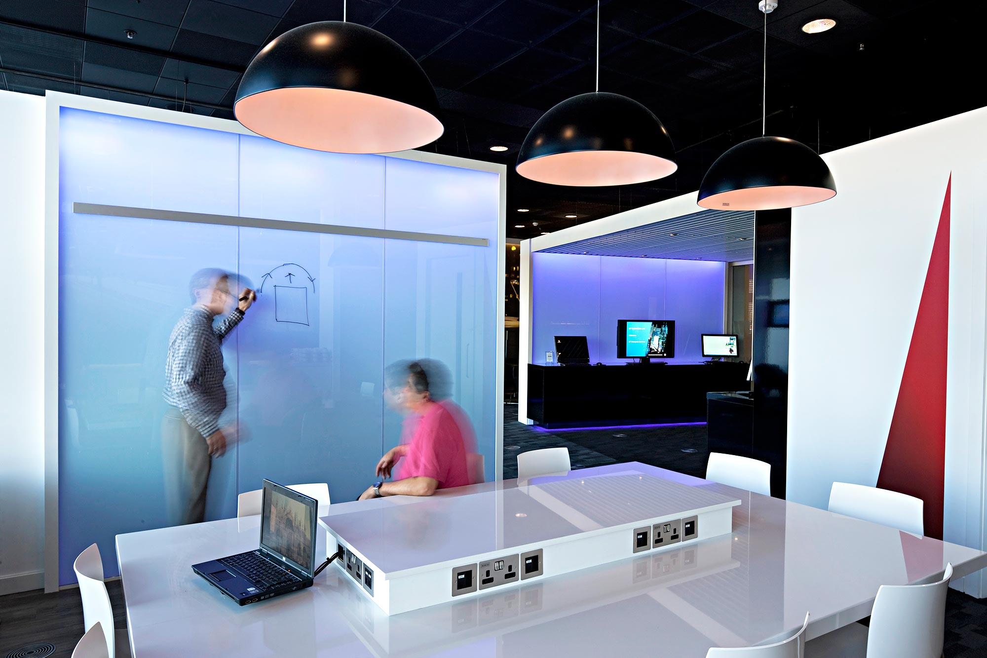International Technology Company, Business Demonstration Lab | Gensler