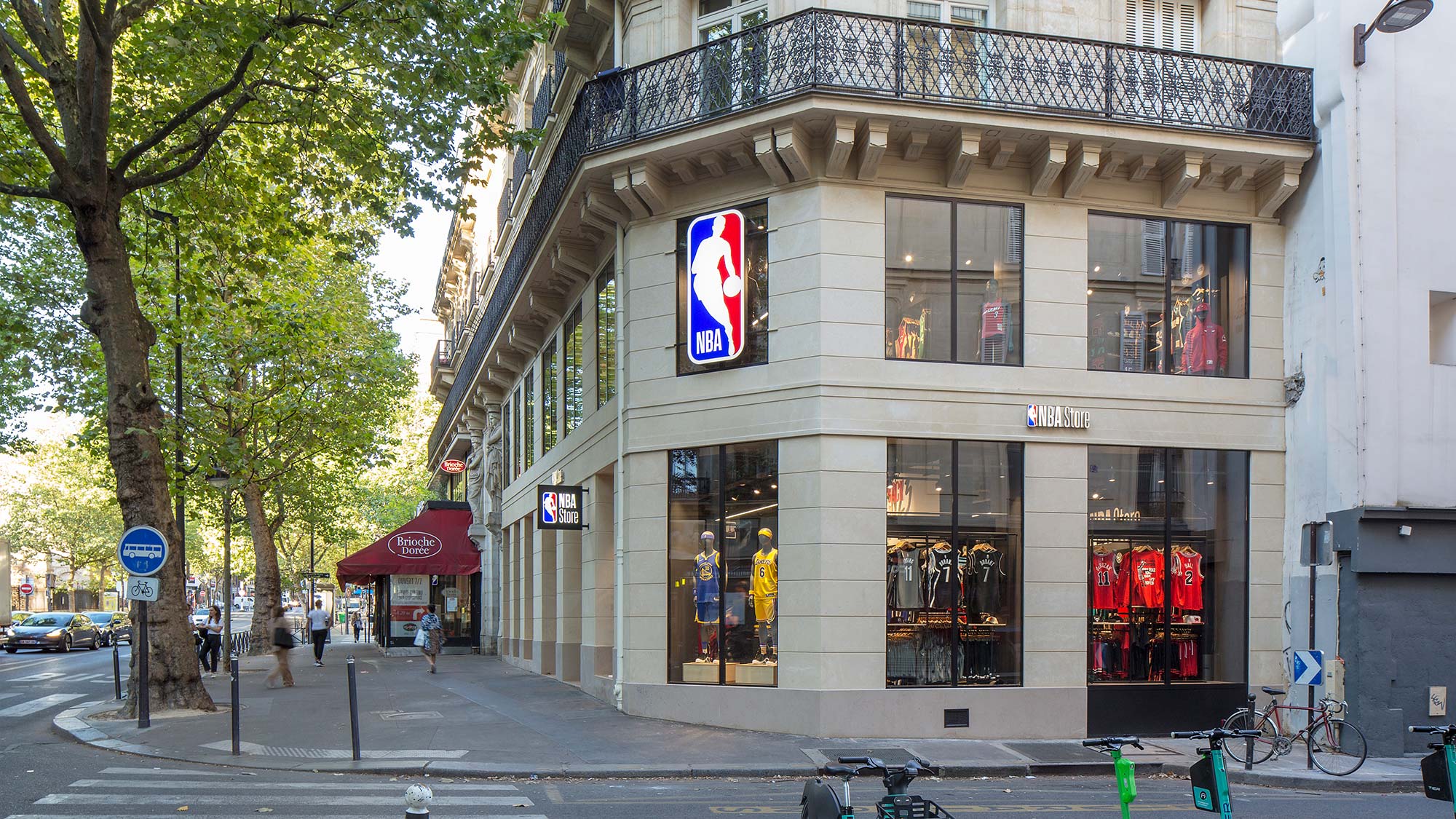 NBA Store Paris | Projects | Gensler