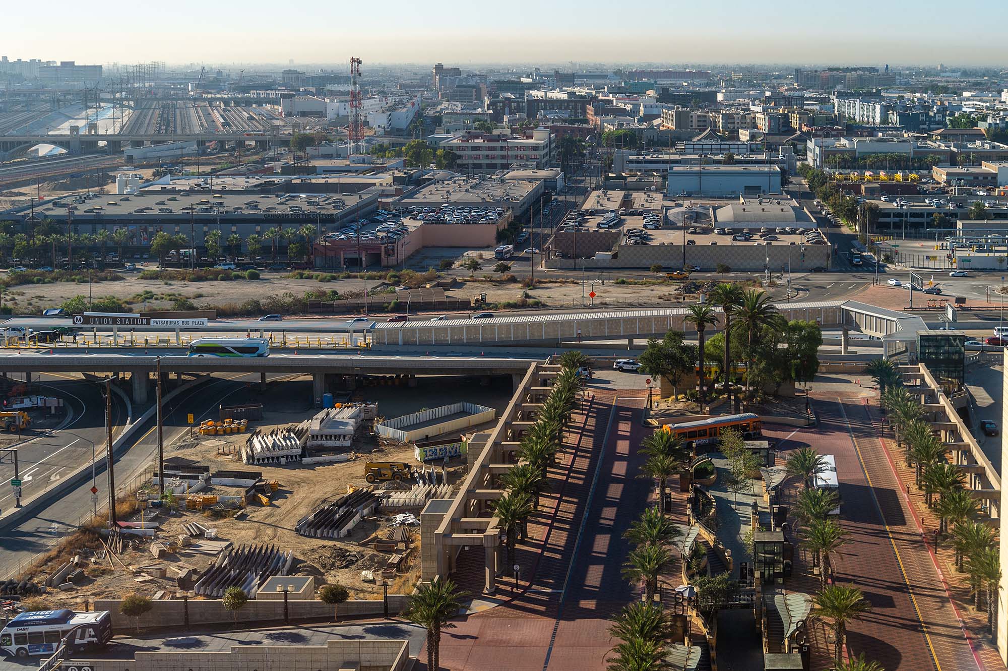 Union / Patsaouras Plaza Busway Station | Projects | Gensler