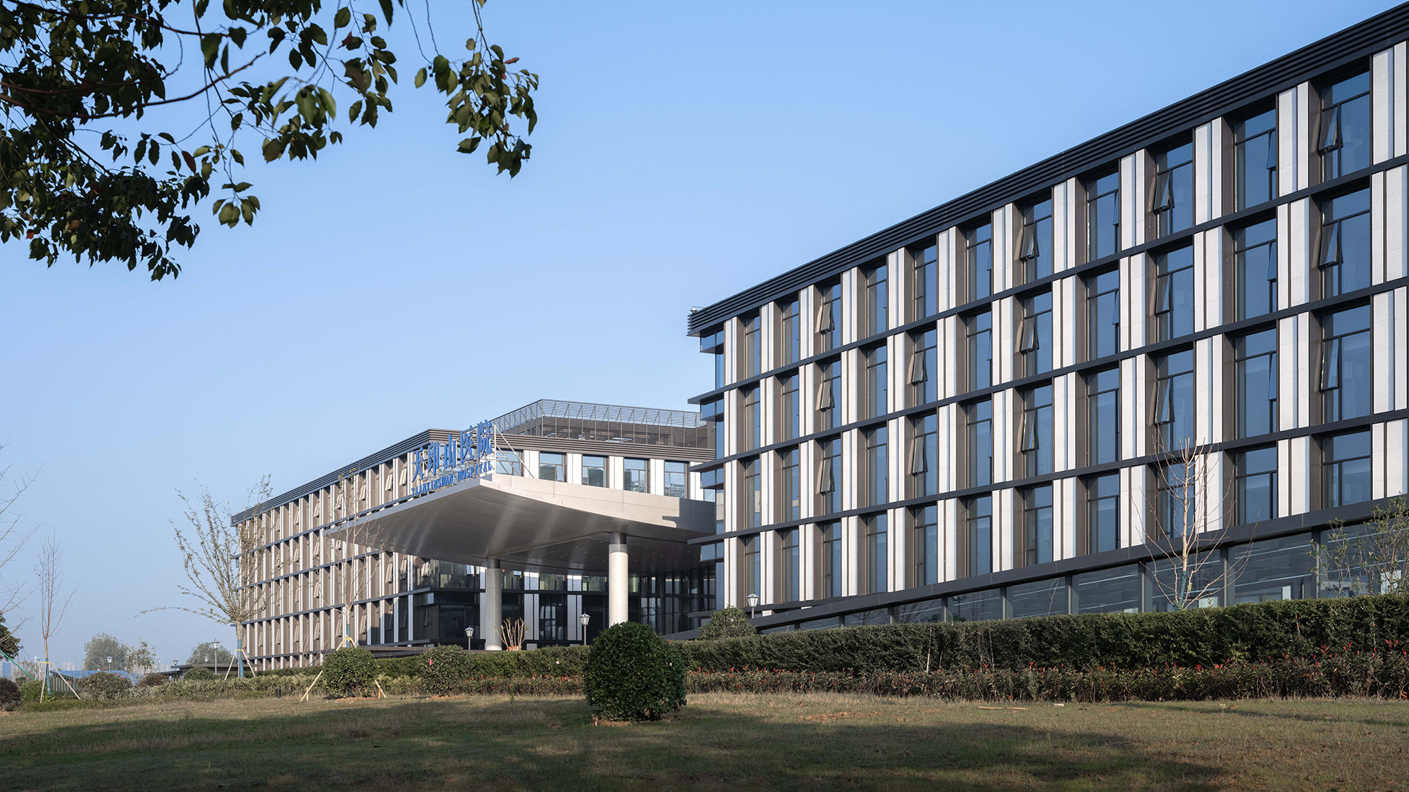 Nanjing Tianyinshan Hospital | Projects | Gensler